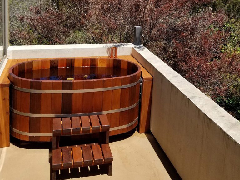Small Ofuro Hot Tubs: The Perfect Addition to Any Home - Cedar Tubs Blog